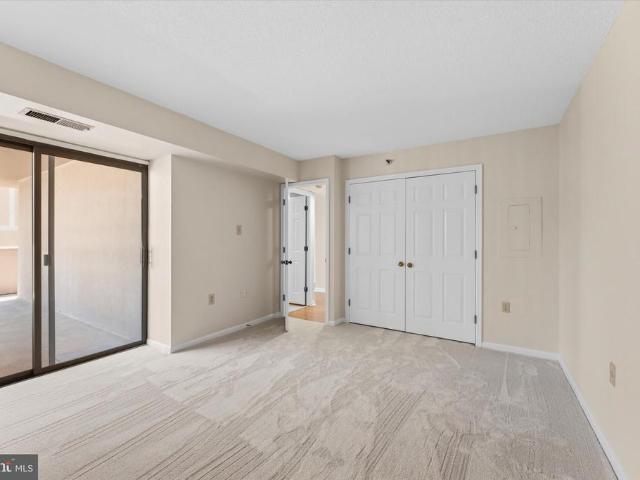 1301 N Courthouse Road # 1216