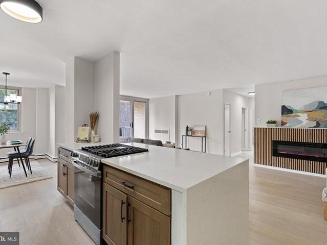 1301 N Harrison St Apt 402, Wilmington, DE 19806