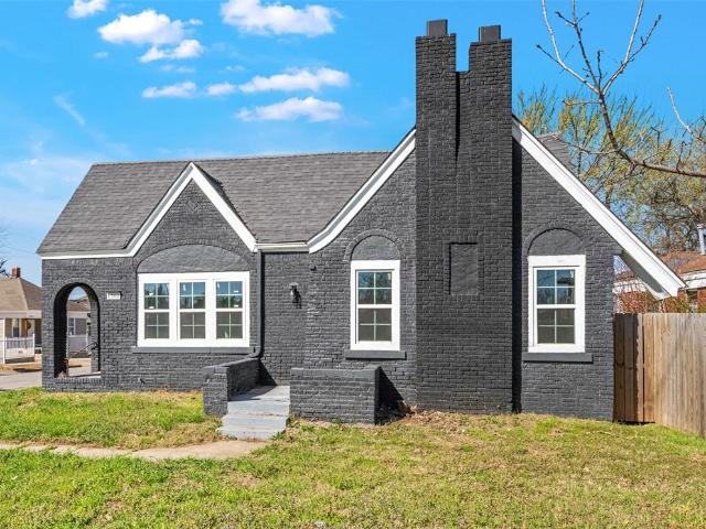1301 N McKinley Avenue