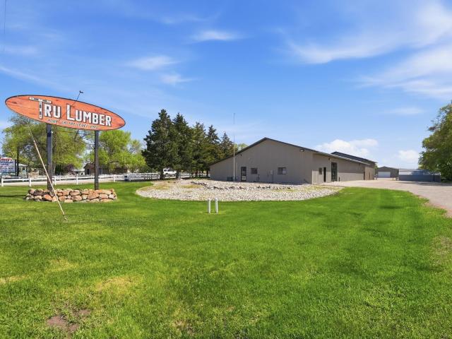 1301 N Nokomis NE