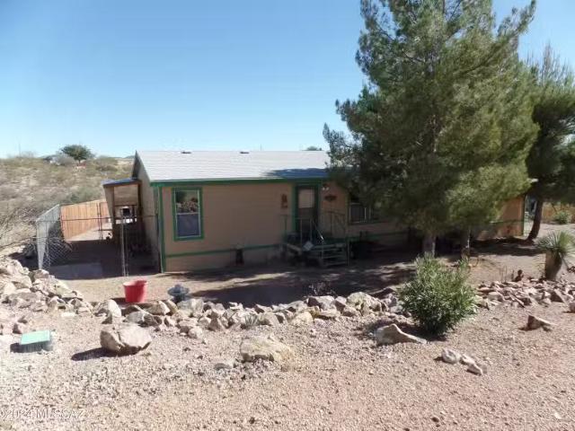 1301 N Saddleback Cir, Tombstone, AZ 85638 MLS 22427948