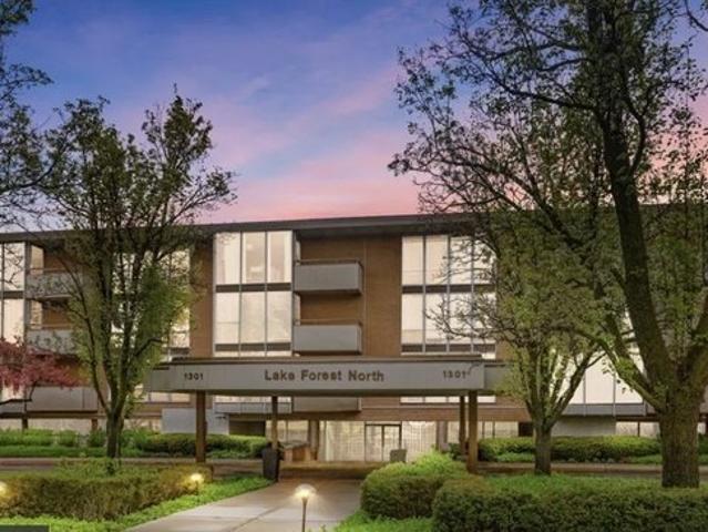 1301 N Western Ave Unit 231, Lake Forest, IL 60045