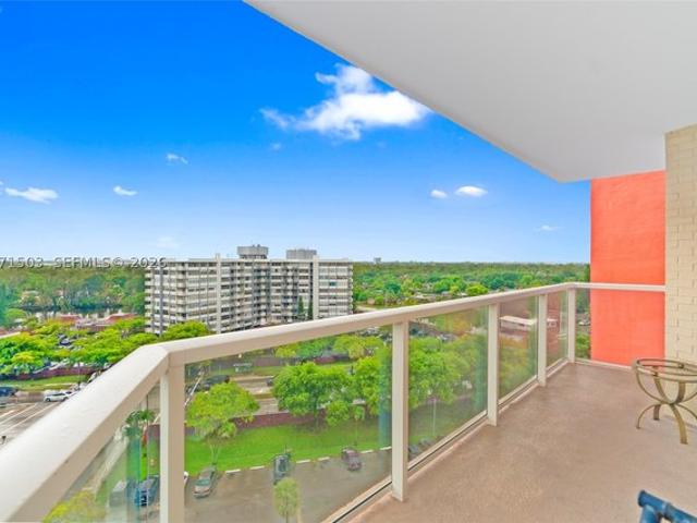 1301 NE Miami Gardens Dr Apt 1025W, Miami, FL 33179