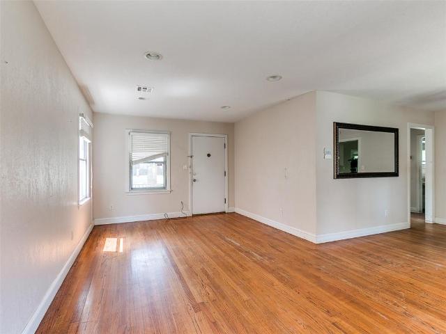 1301 NE 38th Street