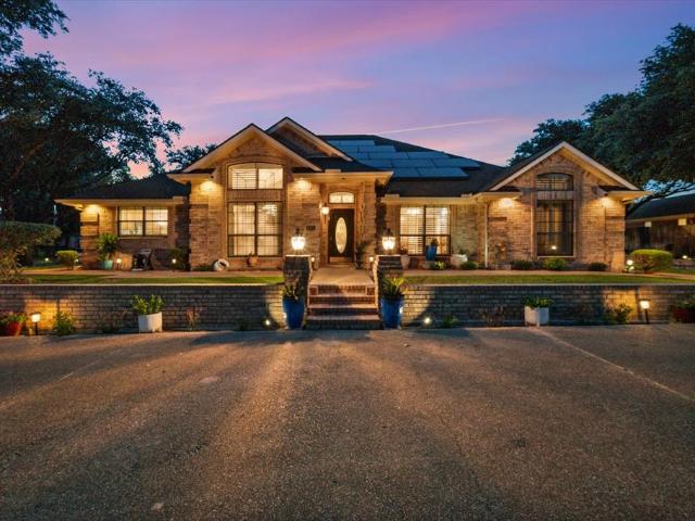 1301 Alford Drive