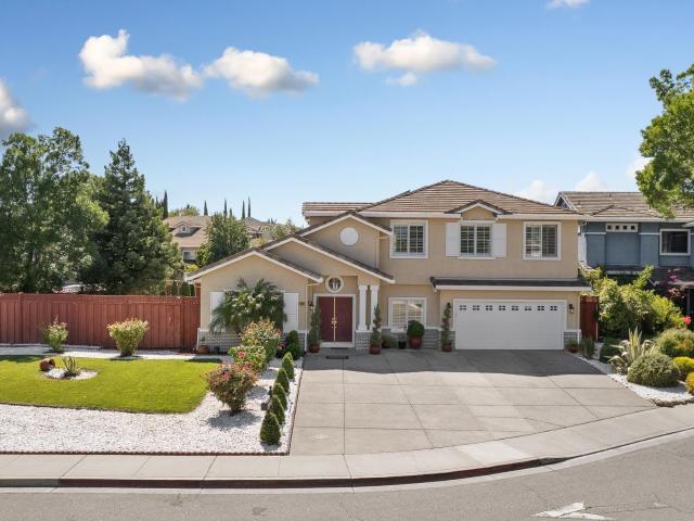1301 Amberdale Ct