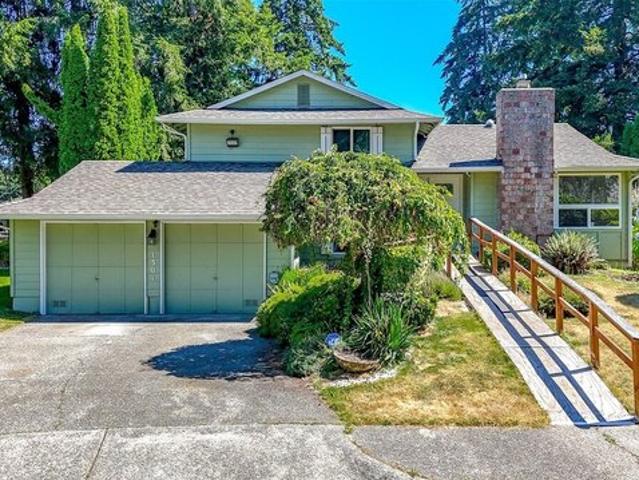 1301 Bel Air Rd, Tacoma, WA 98406