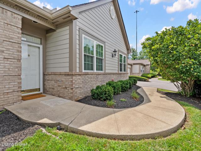 1301 Black Spruce Ln