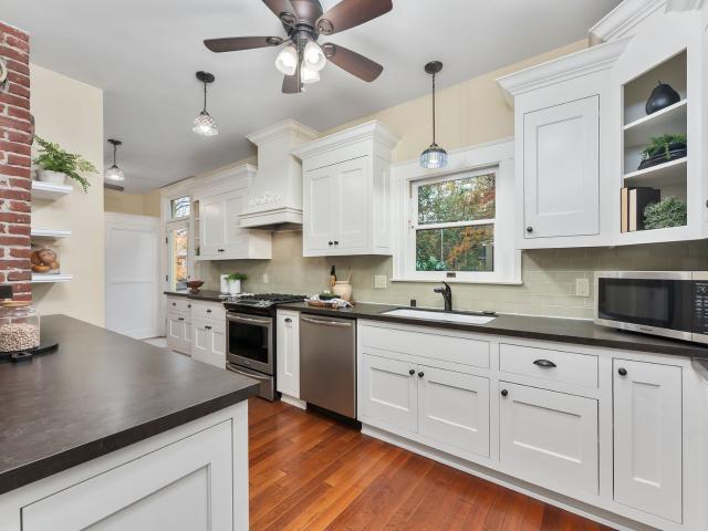 1301 D Street, Sacramento, US, CA