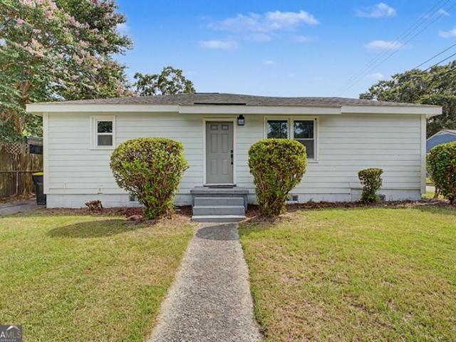 1301 E 68th St, Savannah, GA 31404