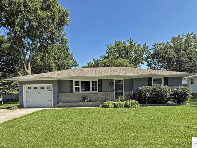 1301 E Franklin St, Clinton, MO 64735