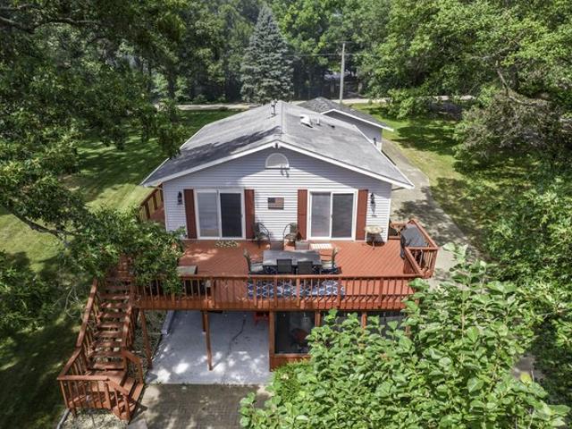 1301 Holiday Dr, Sandwich, IL 60548