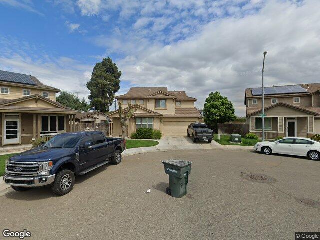 1301 Kaya Dr # 1/2, Newman, CA 95360