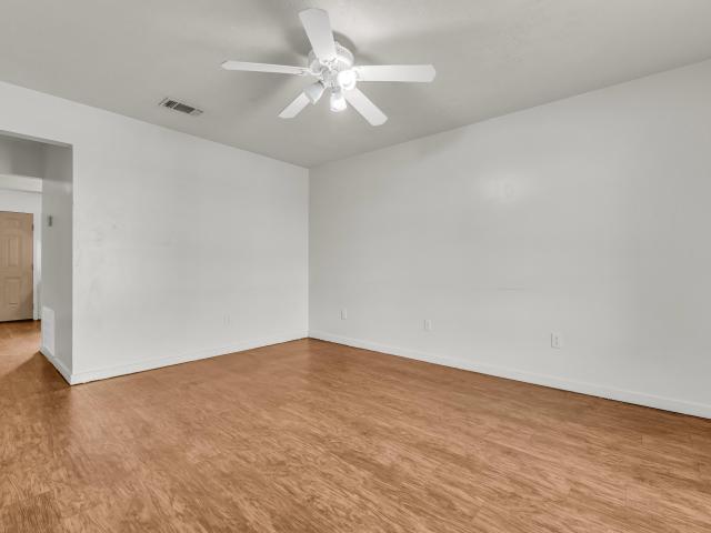1301 Louisville St. Apt. 31 34
