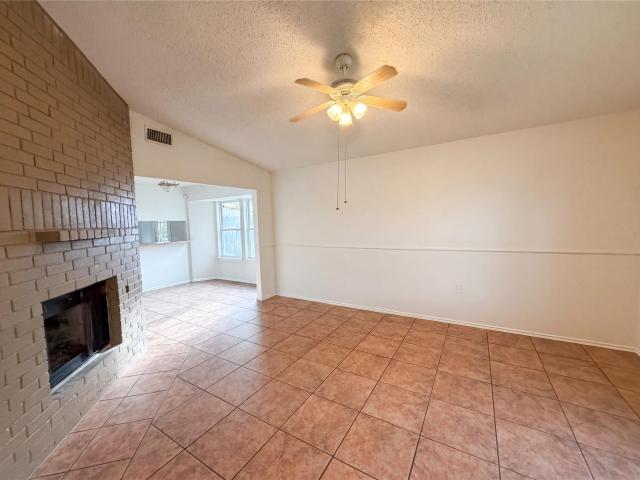 1301 Pitcairn Dr