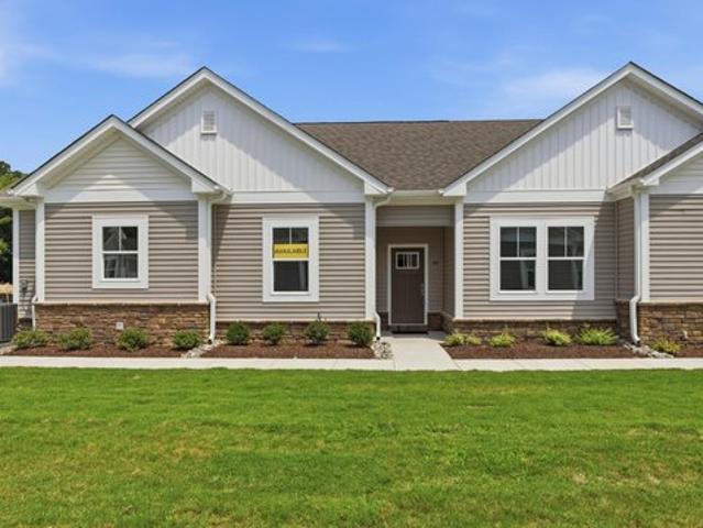 1301 Regal Rd Unit D, Suffolk, VA 23434