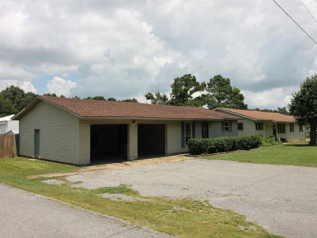 1301 Roberts Dr
