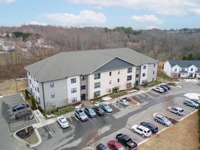 1301 Stoney Ridge Blvd Apt 208, Forest, VA 24551