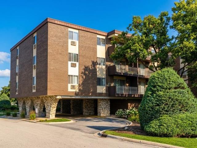 1301 S Finley Rd Apt 222, Lombard, IL 60148