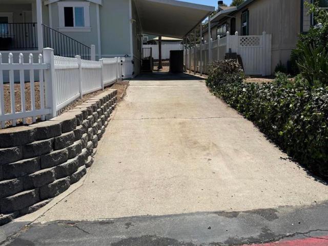 1301 S Hale Ave. 44