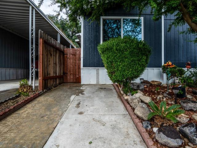 1301 Taft Highway # 123