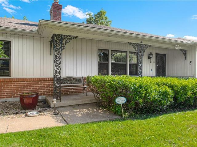 1301 W 100th Terrace