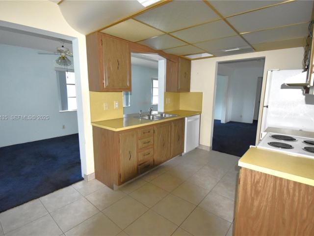 1301 W Campanelli Dr, Plantation, FL 33322 | MLS #A11894