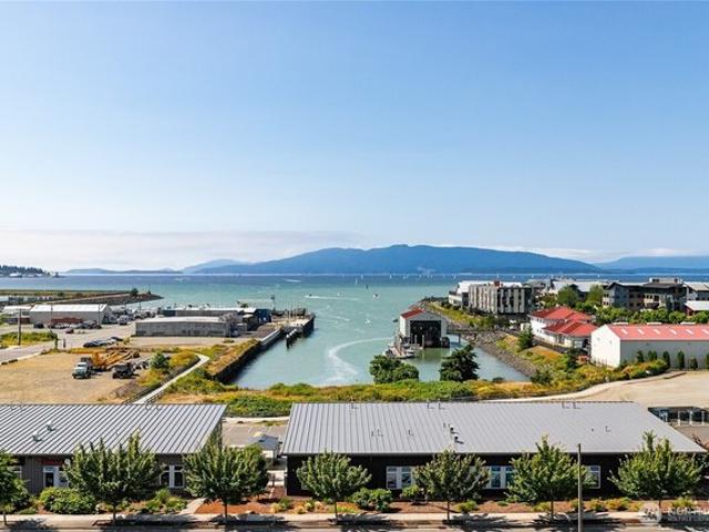 1301 W Holly St Apt 302, Bellingham, WA 98225