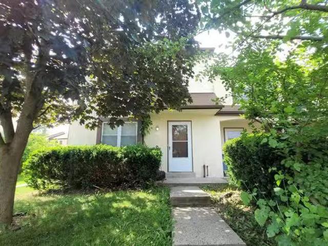 1301 WALNUT RIDGE EST, POTTSTOWN, PA 19464 Condo/Townhome For.