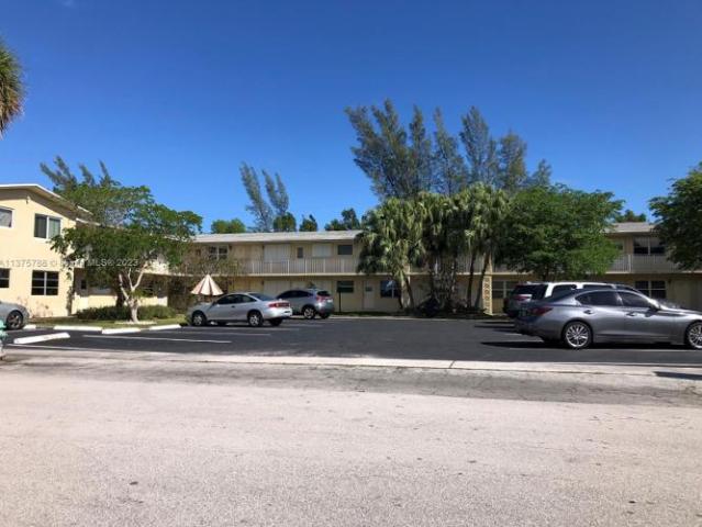 1301 12th Ct N #3B, Hollywood, FL 33019