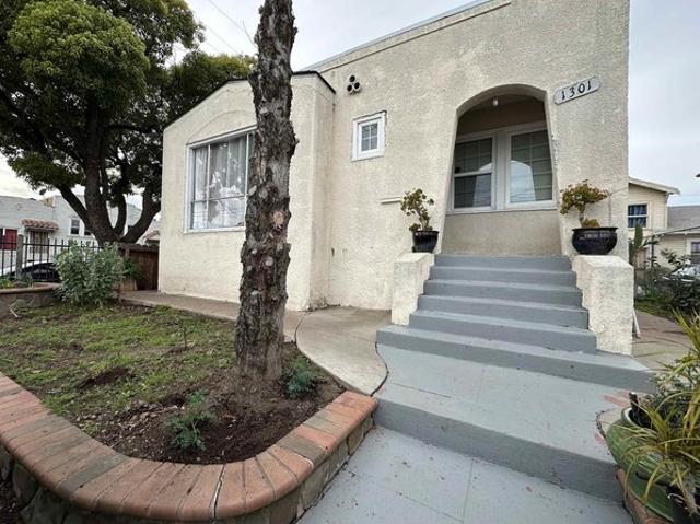 1301 60th Ave, Oakland, CA 94621