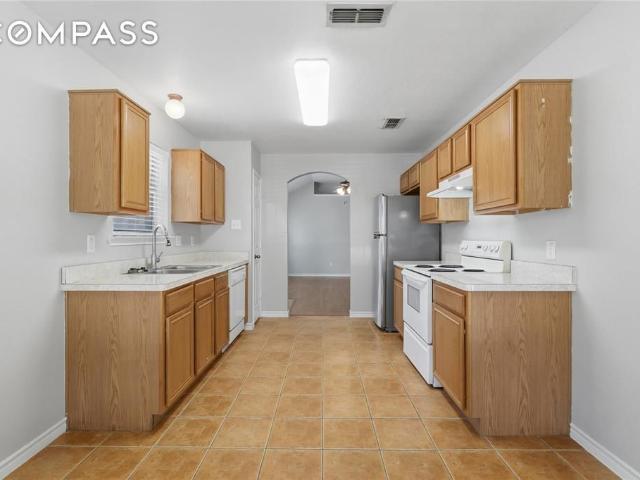 13021 Evergreen Dr, Fort Worth, TX