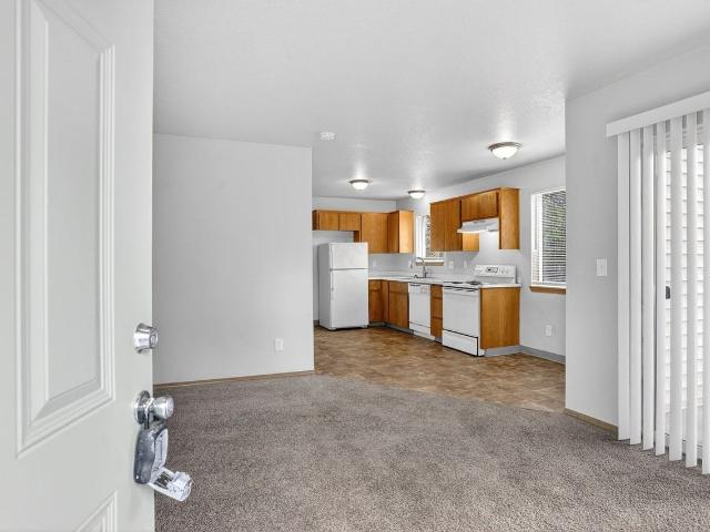 13024 SE Tessa 1 Bedroom Apartment for Rent at 13024 Se Tessa St, Portland, OR 97233 Hazelwood