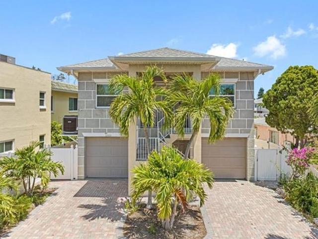 13025 Pelican Ln, Madeira Beach, FL 33708