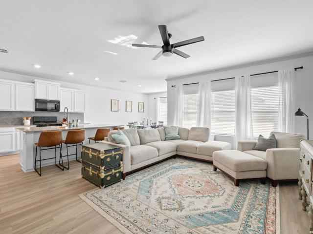 13026 Vista Holw, San Antonio, TX 78233 | MLS #1946 | Compass