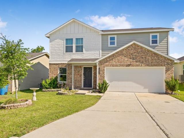 13026 N Green Wing Cir, Willis, TX 77318