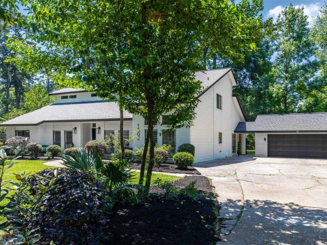 1302 mustang trail