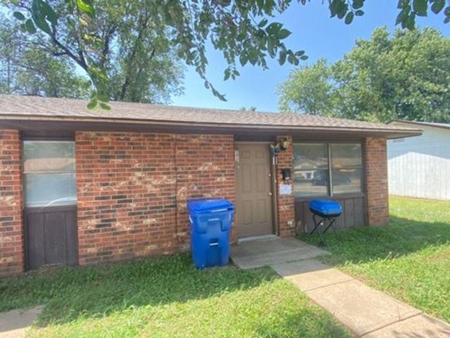 1302 N 13th St, Enid, OK 73701