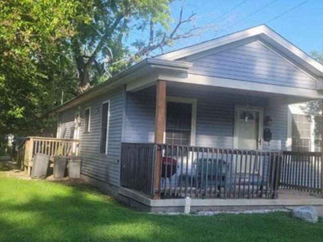 1302 N Champaign St, Champaign, IL 61820