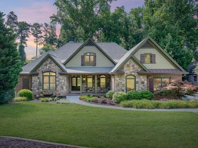 1302 Nerine Cir, Dunwoody, GA 30338