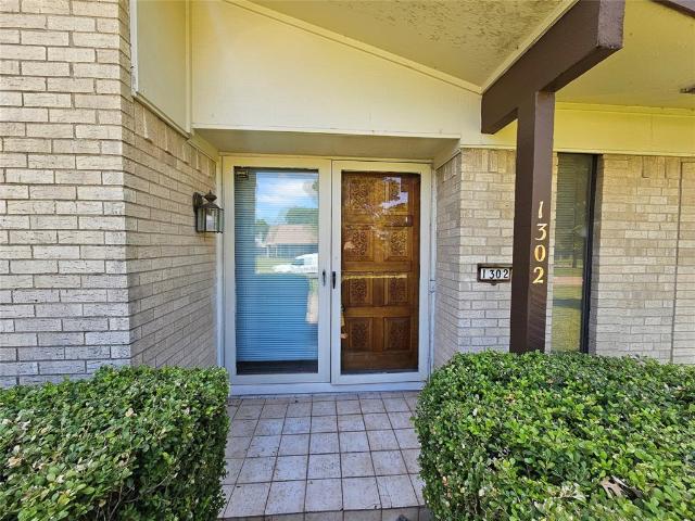 1302 Berkeley Drive