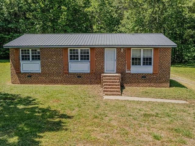 1302 Blacksmith Rd, Efland, NC 27243