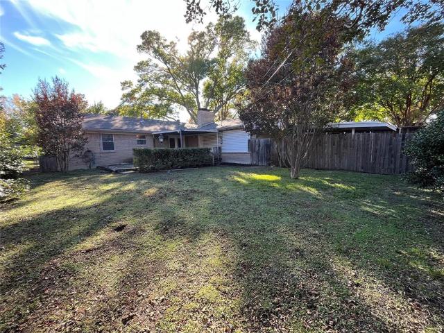 1302 Cherokee Drive