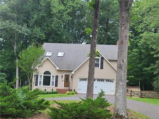1302 Chickasha Dr, Pfafftown, NC 27040