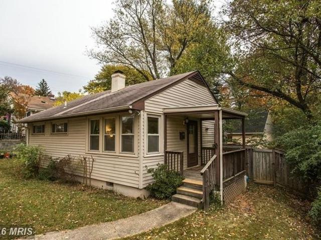 1302 Coral Sea Dr, Rockville, MD 20851