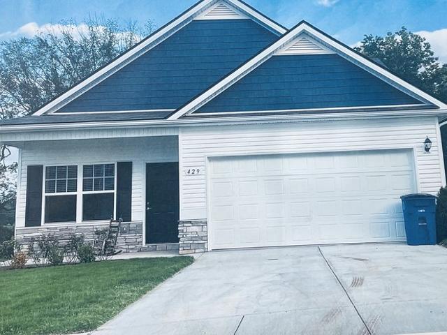 1302 Euclid Dr, Murfreesboro, TN 37127