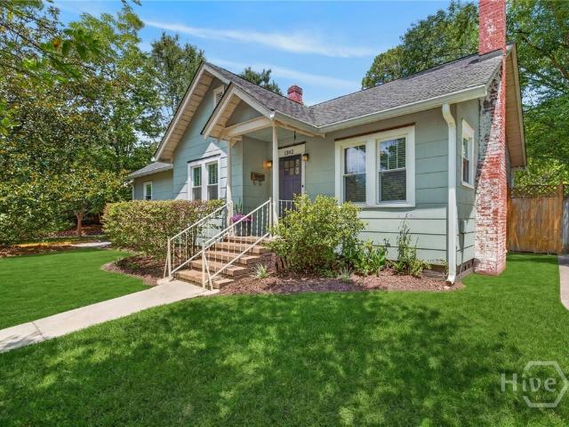 1302 E 51st Street