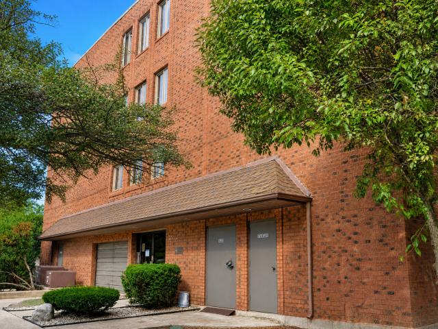 1302 E Washington Street # B1