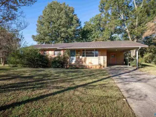 1302 GARDEN DR, SCOTTSBORO, AL 35768