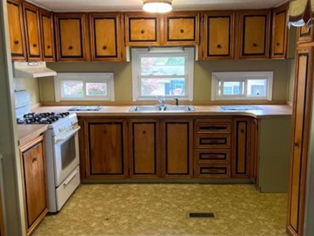 1302 Gibson Rd Trlr 152, Bensalem, PA 19020